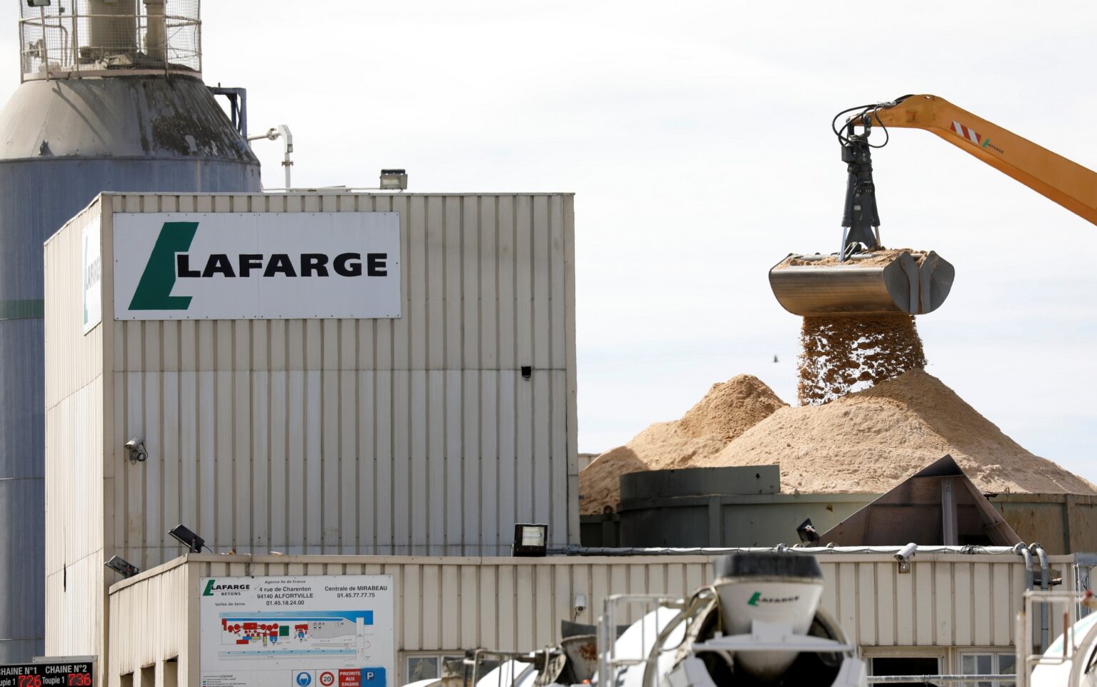 Lafarge trial in Paris: Confessions to paying royalties to terrorist ...